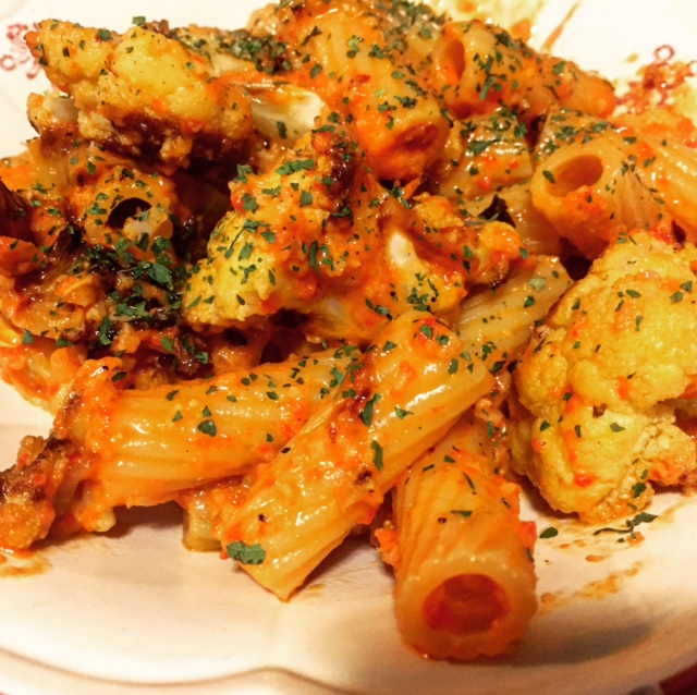 Red Pepper Pesto with Roasted Cauliflower and Rigatoni – TheClassyDish